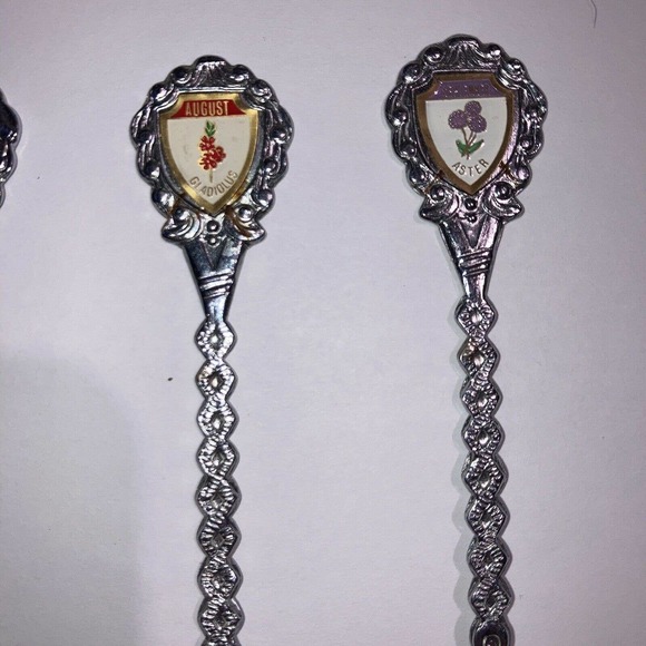 Other | Lot Of 9 Vintage Collectible Souvenir Travel Spoons Decorative ...